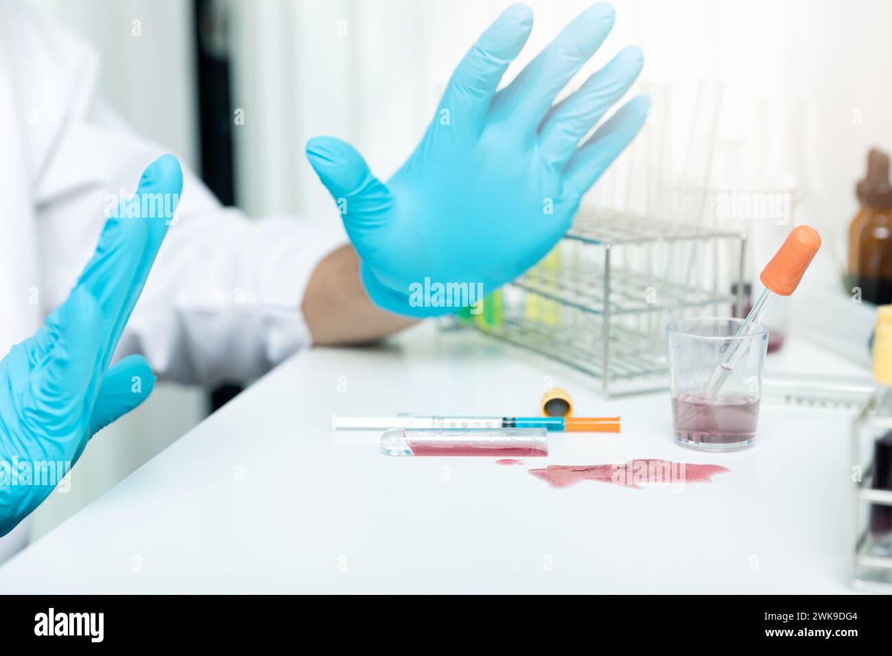 Scientist chemical spill hi-res stock photography and images - Alamy