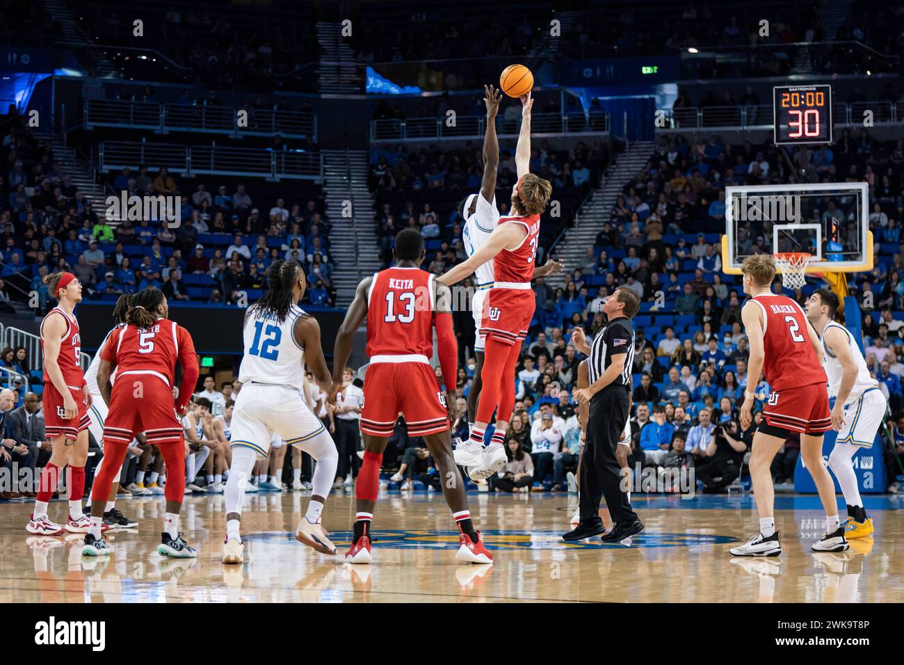 Utah Utes center Branden Carlson (35) jumps against UCLA Bruins forward ...
