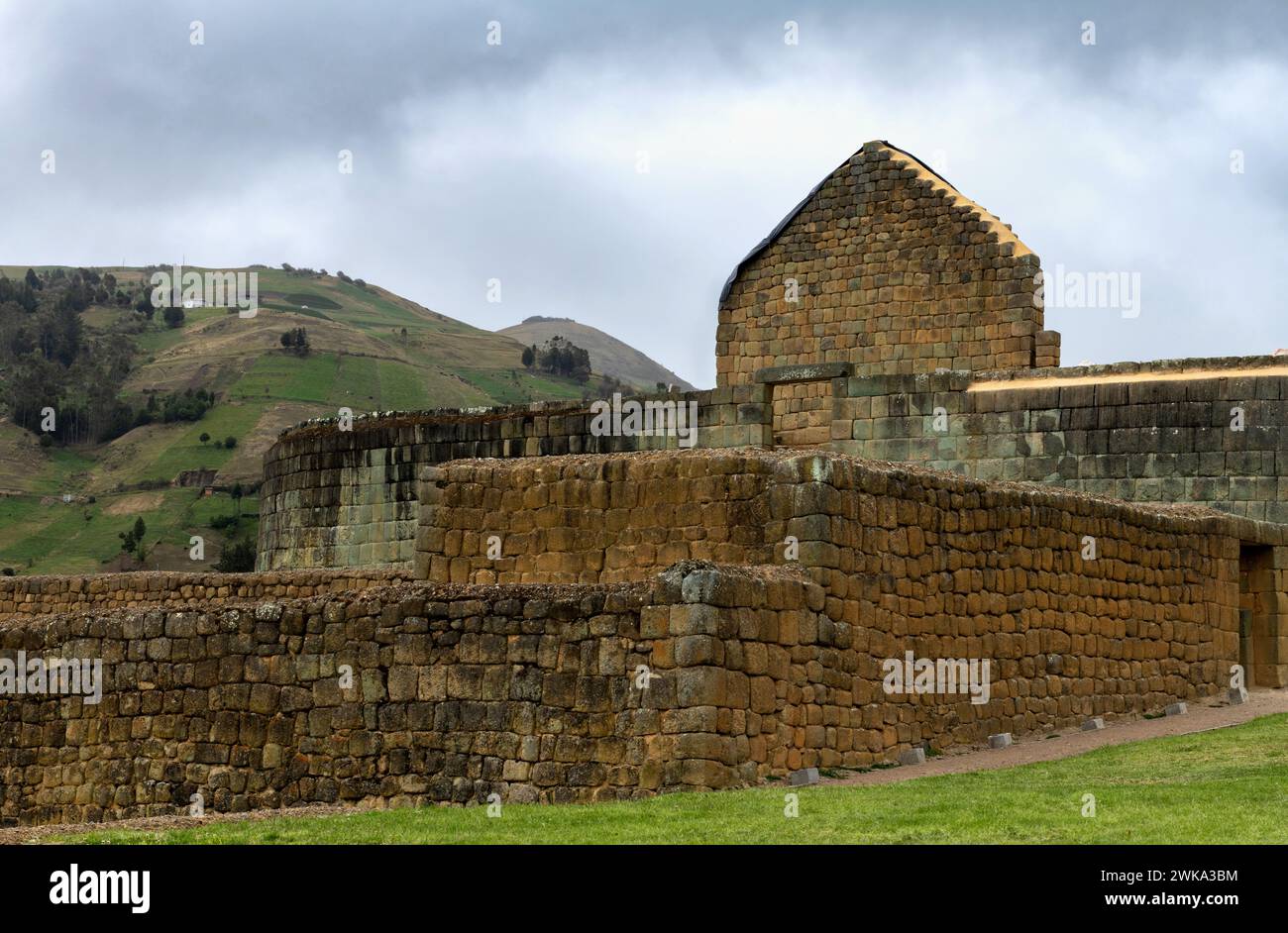 Inca ruins and archaeological site Ingapirca, Ecuador Stock Photo - Alamy