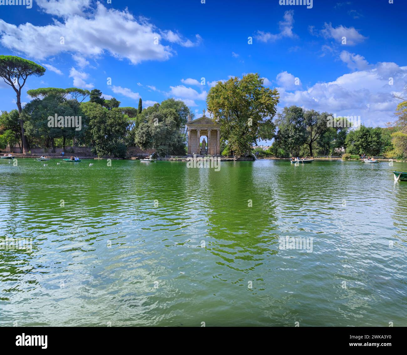 Artificial lake hi-res stock photography and images - Alamy