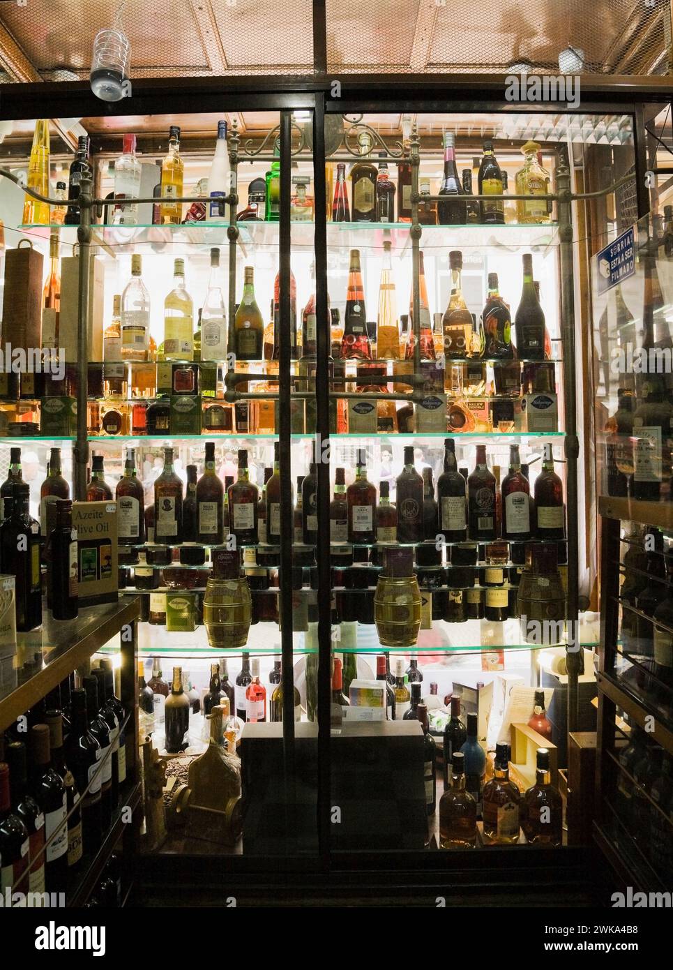 Liquor store display window hi-res stock photography and images - Alamy