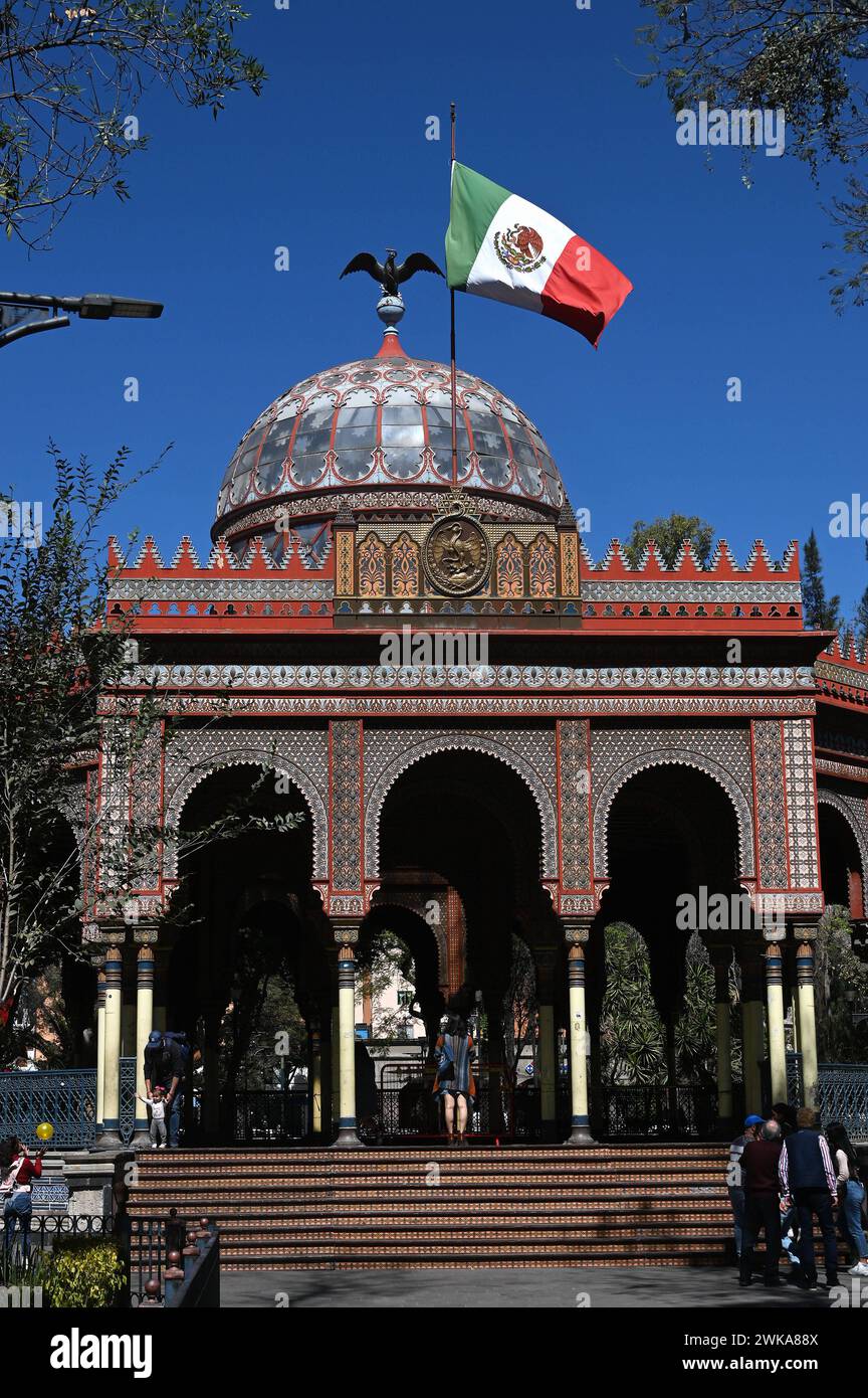 Kuppelbau Kiosco Morisco im Park Alameda, Colonia Santa Mara la Ribera ...