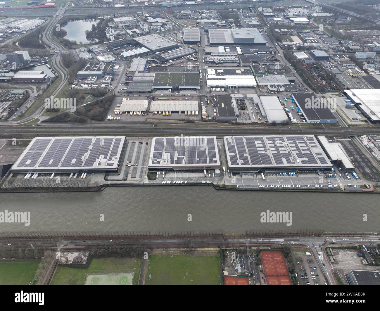 Sustainable data centers hi-res stock photography and images - Alamy