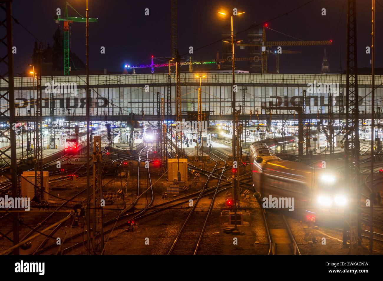 Munich central station hi-res stock photography and images - Alamy
