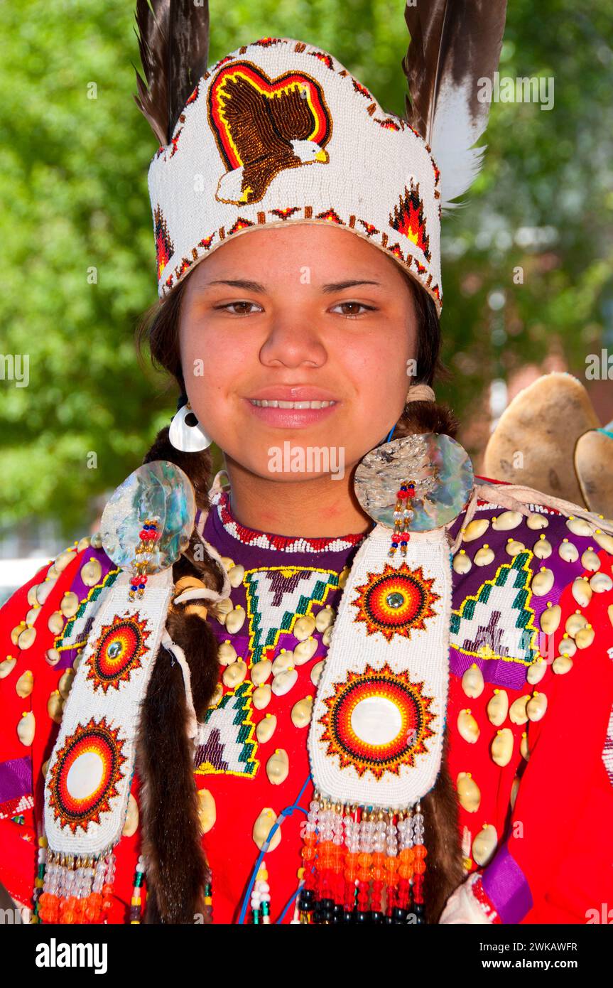 Native American girl in regalia, Pi-Ume-Sha Treaty Days, Warm Springs ...