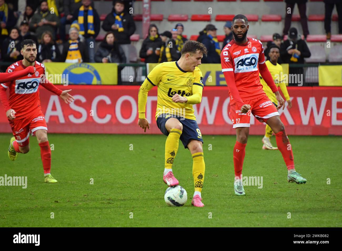 Alamy foot ball hi-res stock photography and images - Alamy