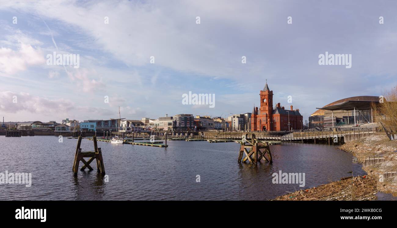 Cardiff bay beach hi-res stock photography and images - Alamy