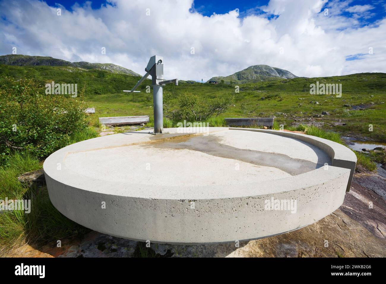 Well at Gaularfjellet scenic route, Torsnesstølen, Norway Stock Photo ...