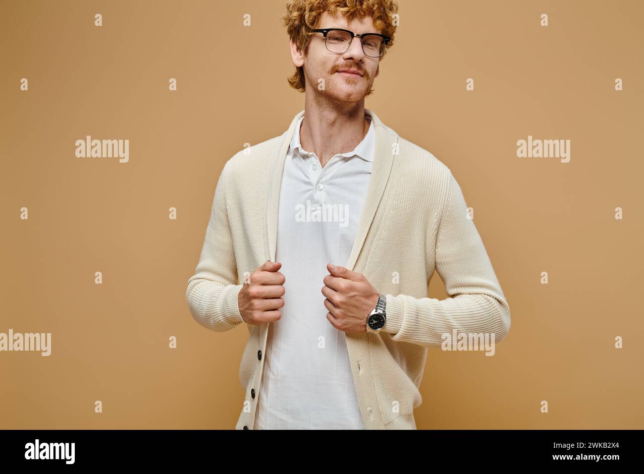 Old man dressed in beige hi-res stock photography and images - Alamy