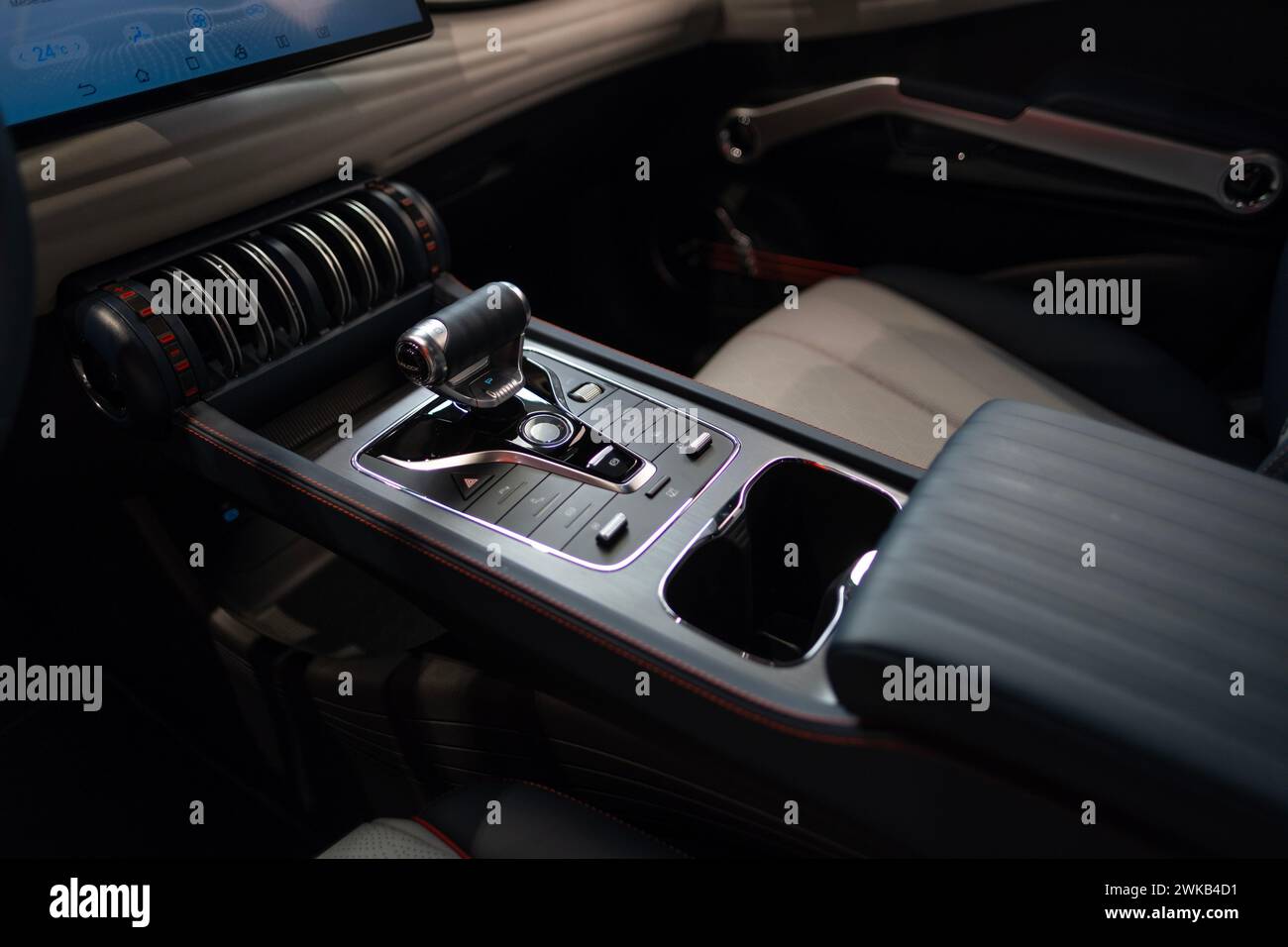 BYD ATTO 3 Car Electric Car, ergonomic center console, button switches ...