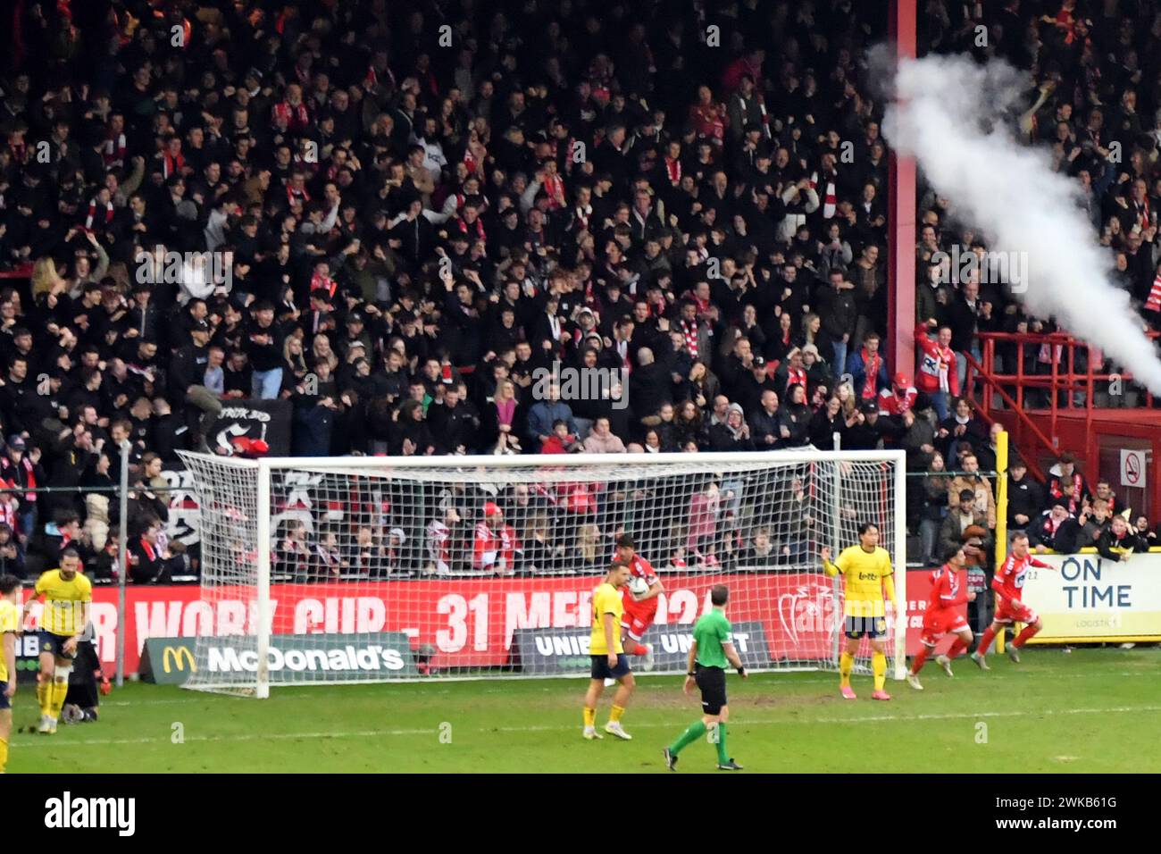 Kortrijk fans hi-res stock photography and images - Alamy