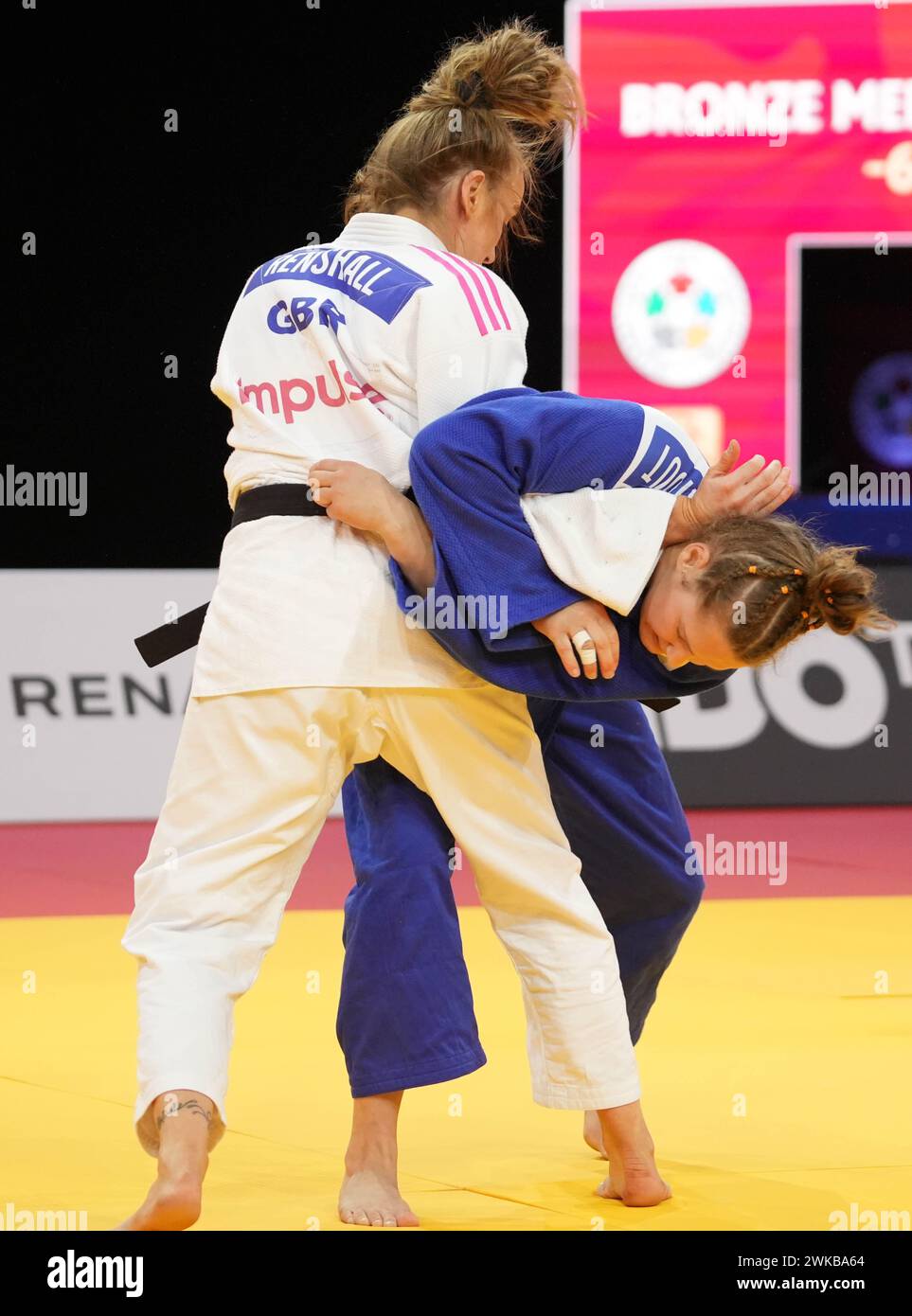 VAN LIESHOUT JOANNE of NETHERLANDS and RENSHALL LUCY of GREAT BRITAIN ...