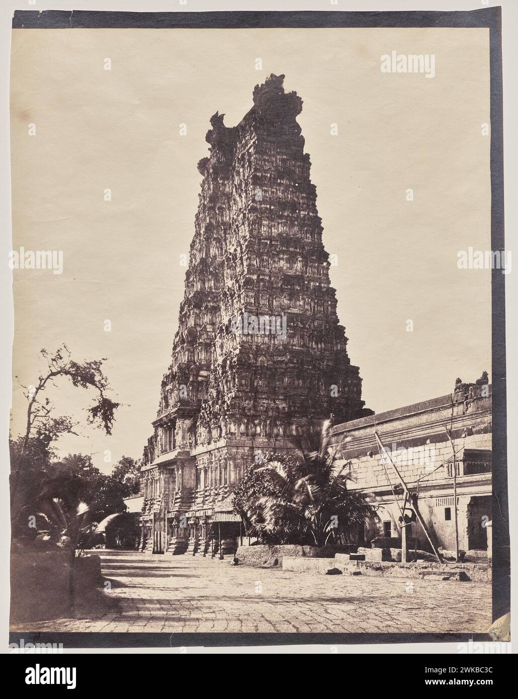 Western Gateway (Gopuram) of the Minakshi Sundareshvara Temple, Madurai ...