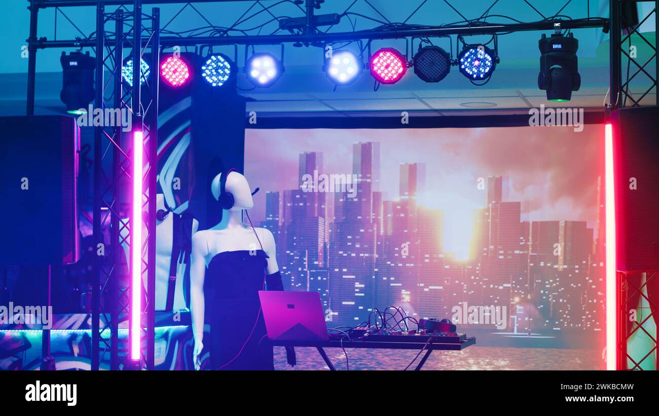 Smoke and lights on dance floor hi-res stock photography and images - Alamy