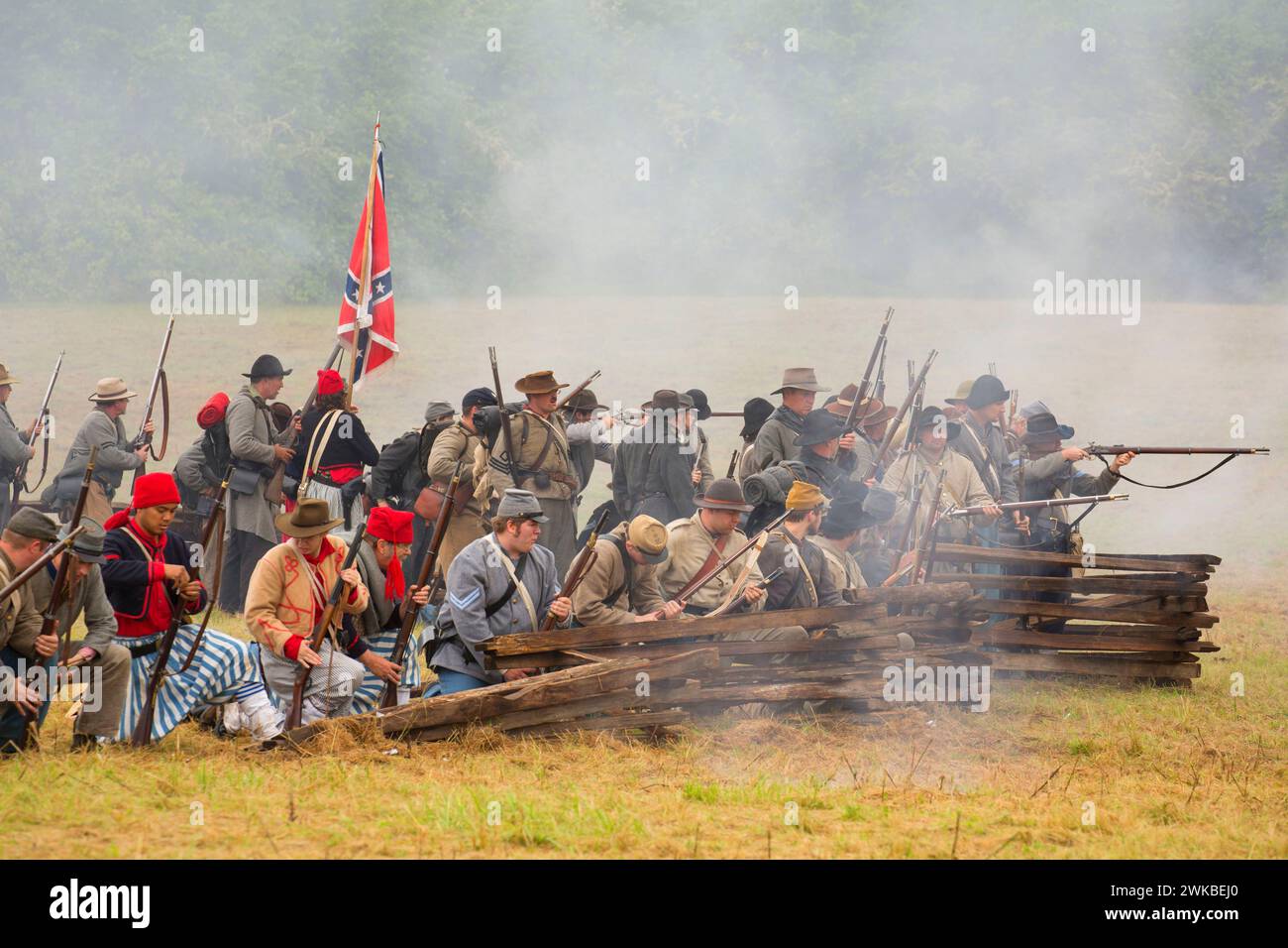 Confederate soldiers during battle re-enactment, Civil War Reenactment ...