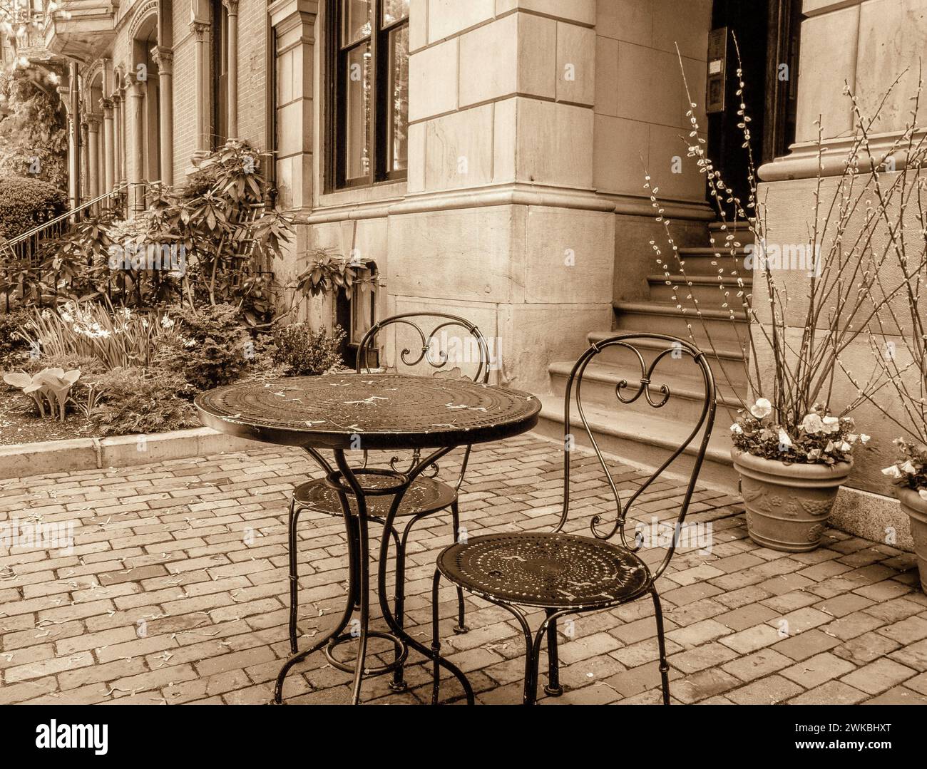 Sophisticated architecture hi-res stock photography and images - Alamy