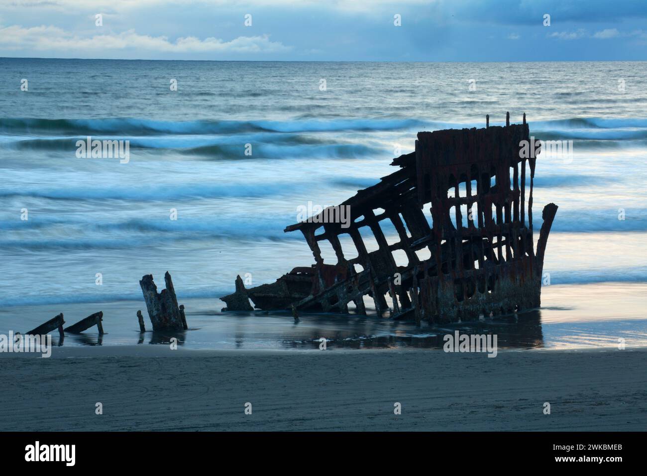 Peter Iredale shipwreck, Fort Stevens Post Cemetery, Fort Stevens State ...