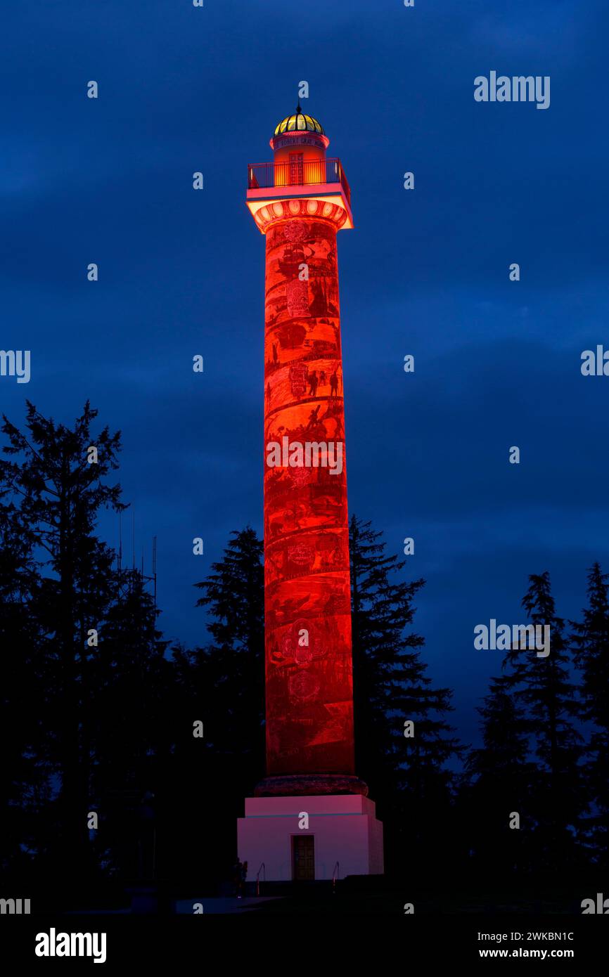 Astoria column at night hi-res stock photography and images - Alamy