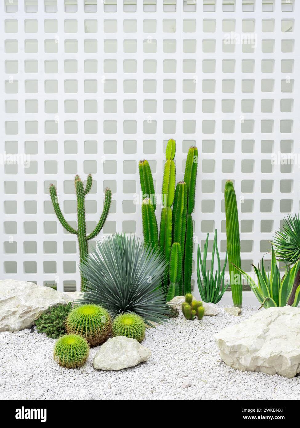 Hollow block hi-res stock photography and images - Alamy