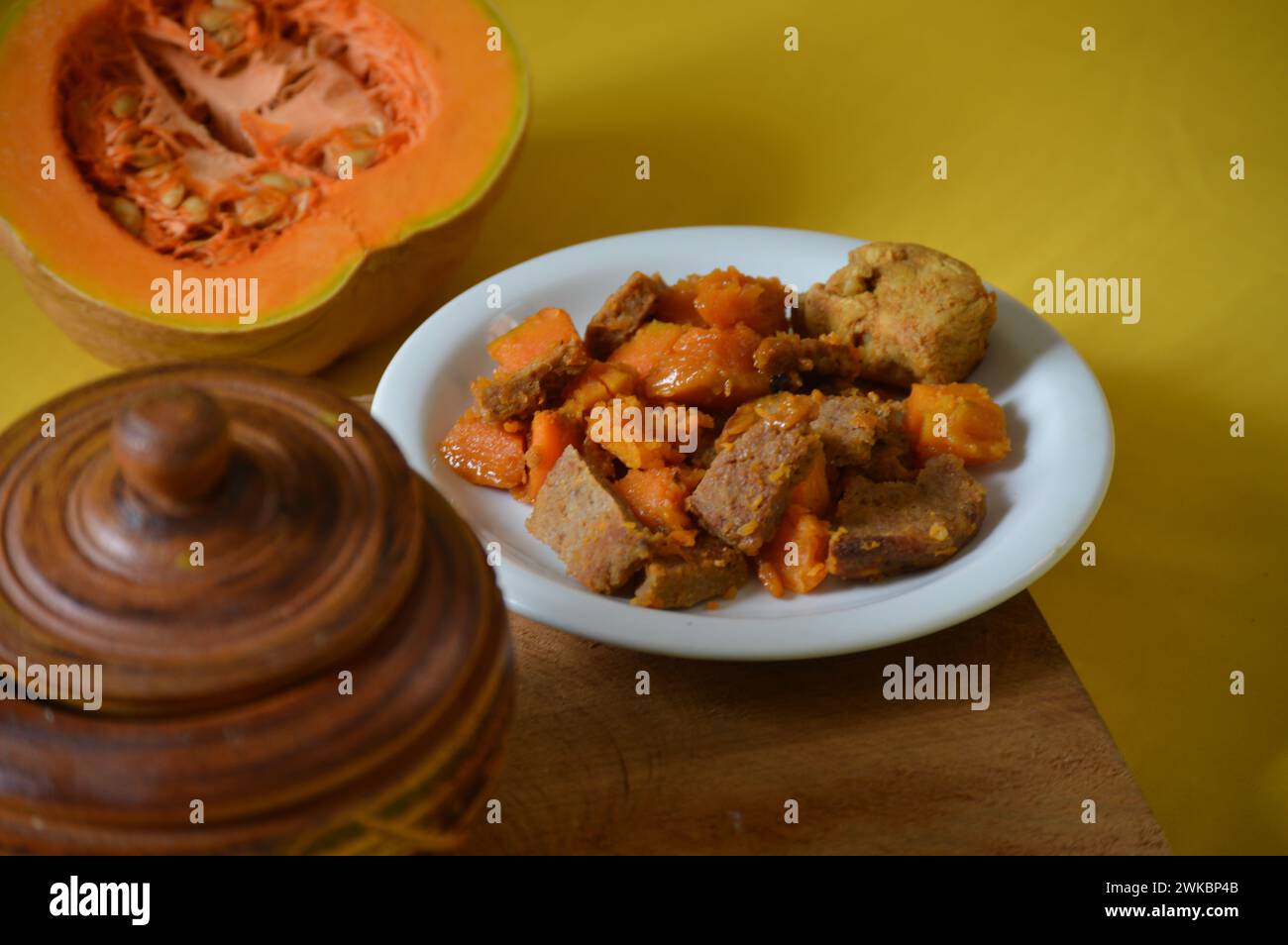 Pumpkin with meat, a delicacy of Brazilian cuisine also called jabá ...