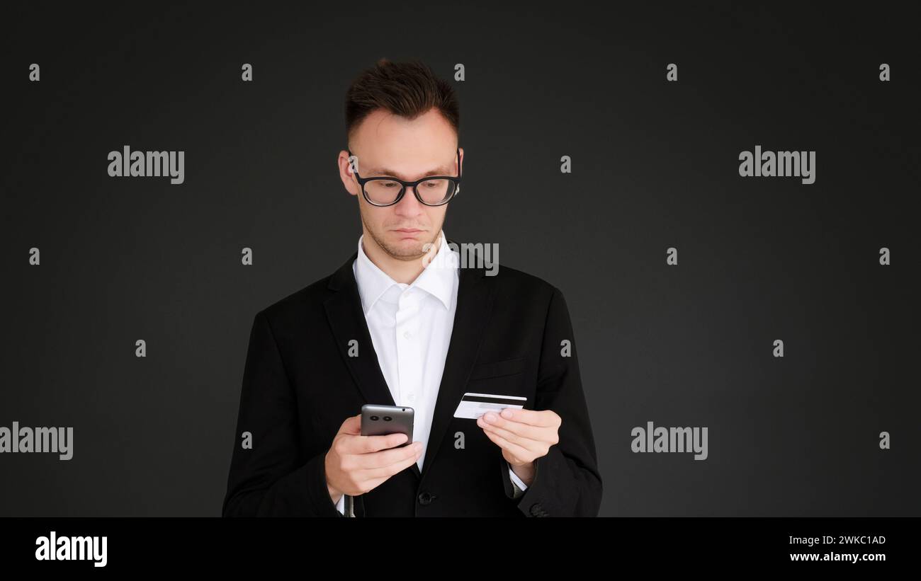 Phone fraud mobile problem confused hi-res stock photography and images ...