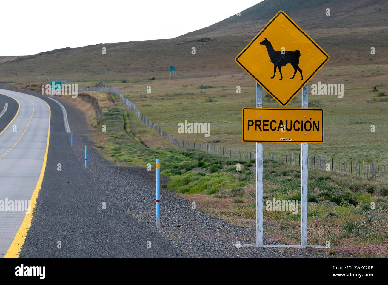 Llama warning sign hi-res stock photography and images - Alamy