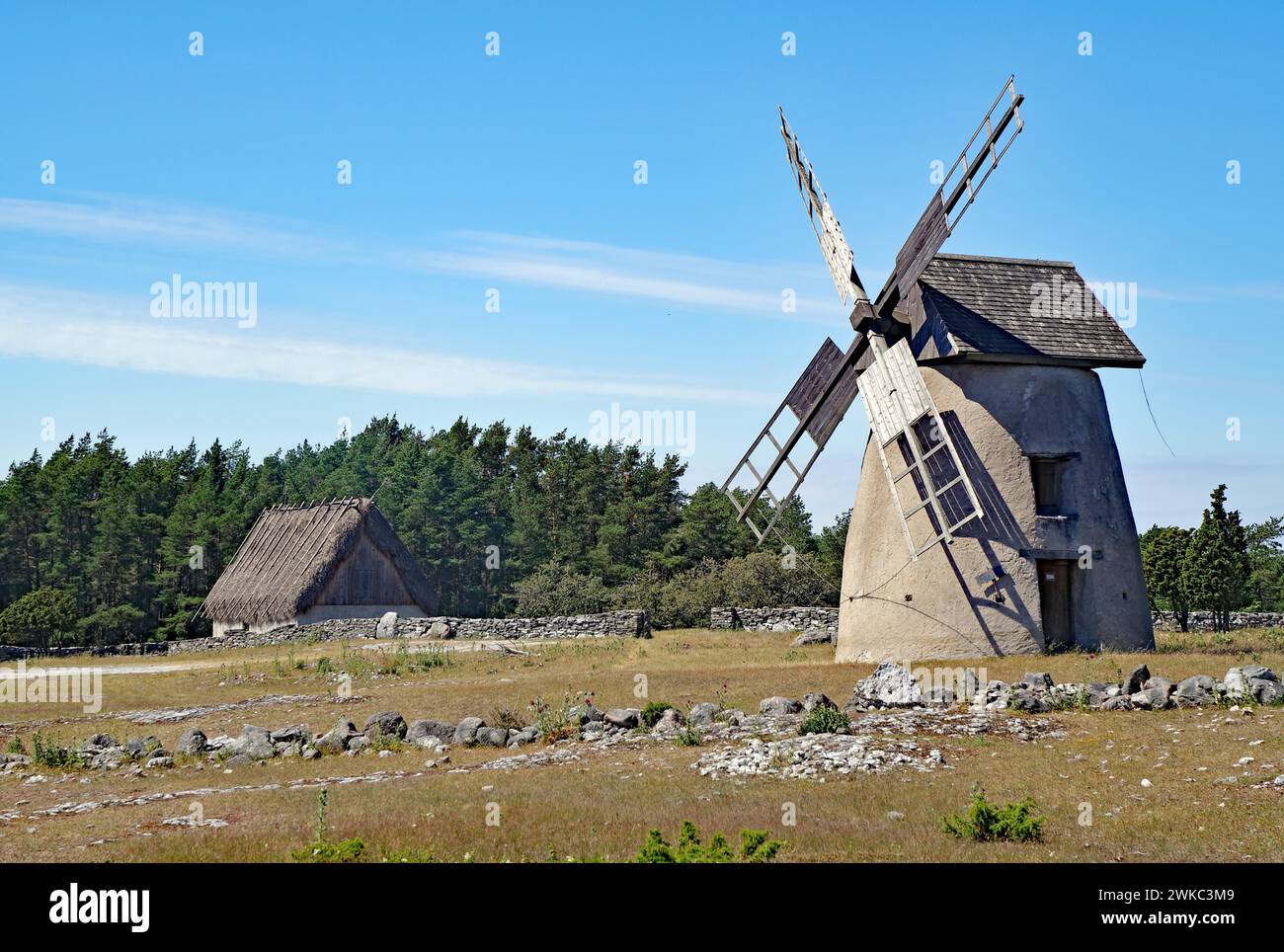 Sails destroyed hi-res stock photography and images - Alamy