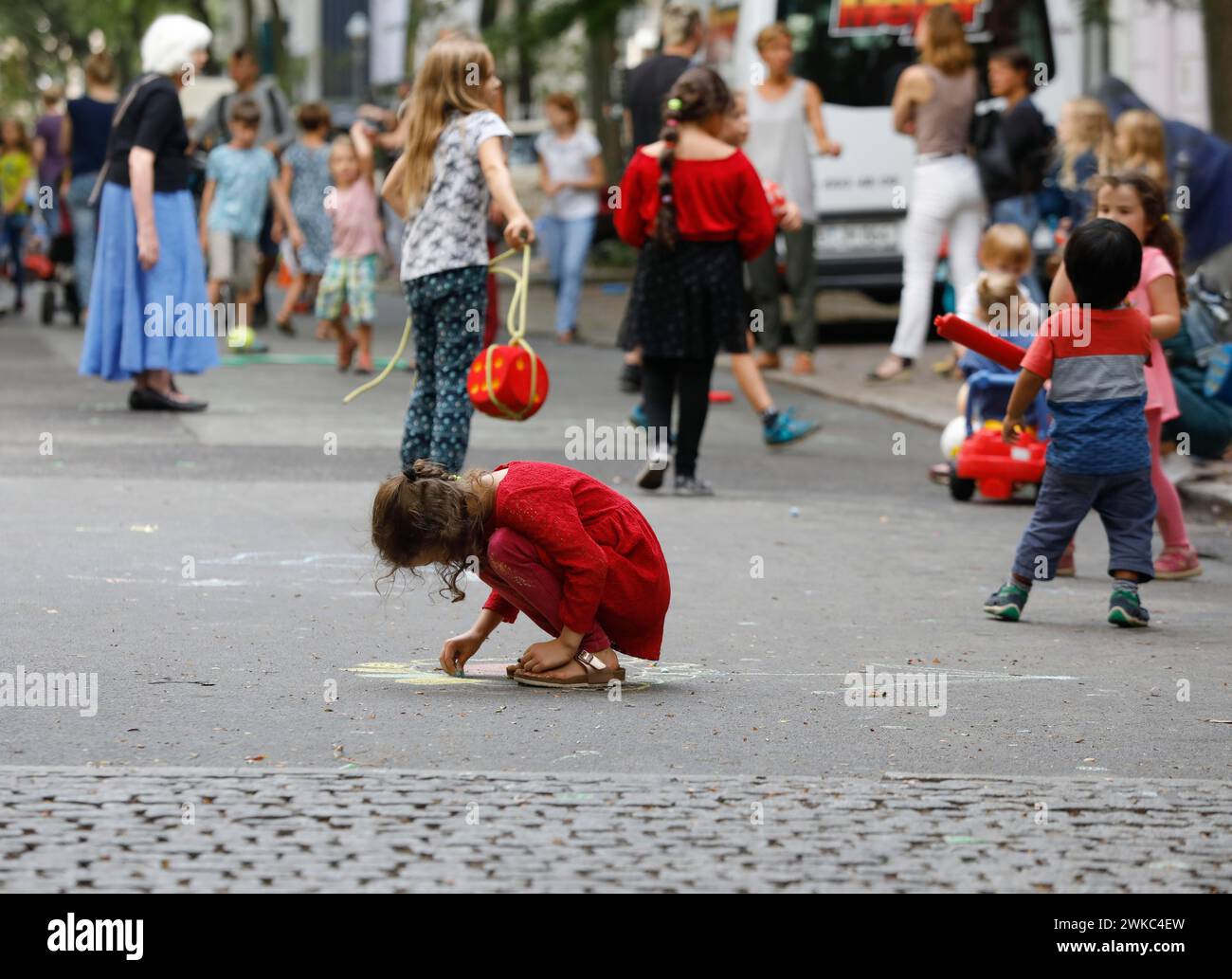 Child play road car hi-res stock photography and images - Alamy
