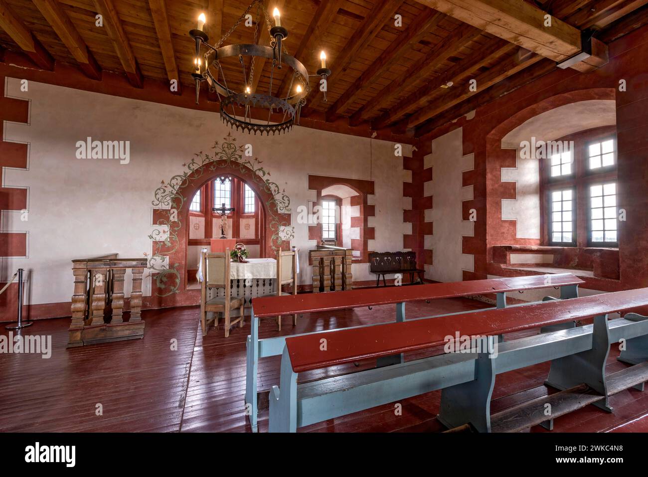 Castle chapel and chapel for weddings, chandelier, knight's castle from ...