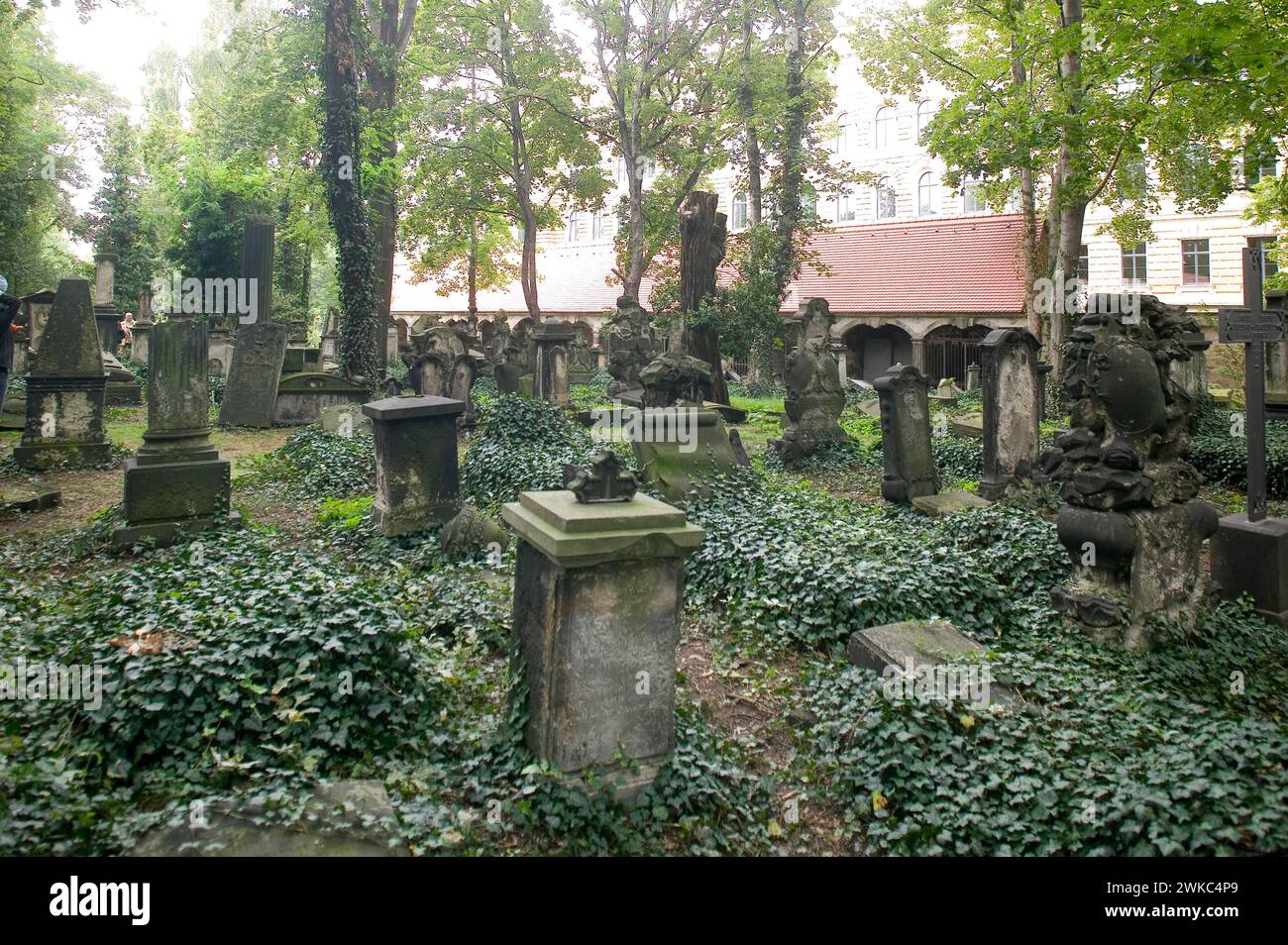 The Elias Cemetery in Dresden is considered to be the city's most ...