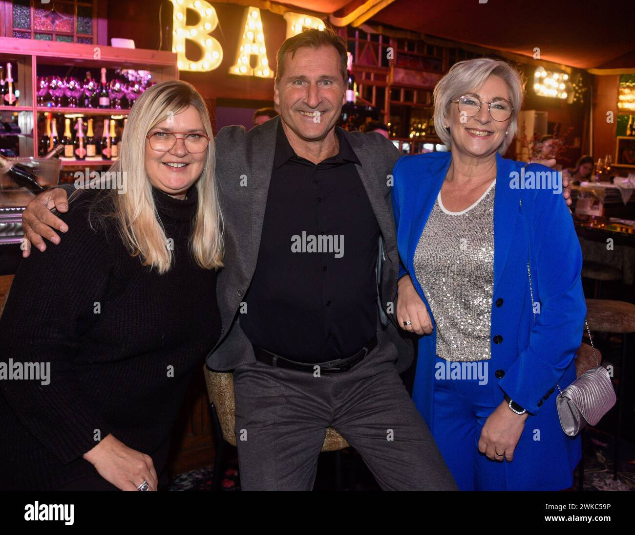 Premierengala im Teatro in München am 21. Nov. 20023 Li. Susi Erdmann ...