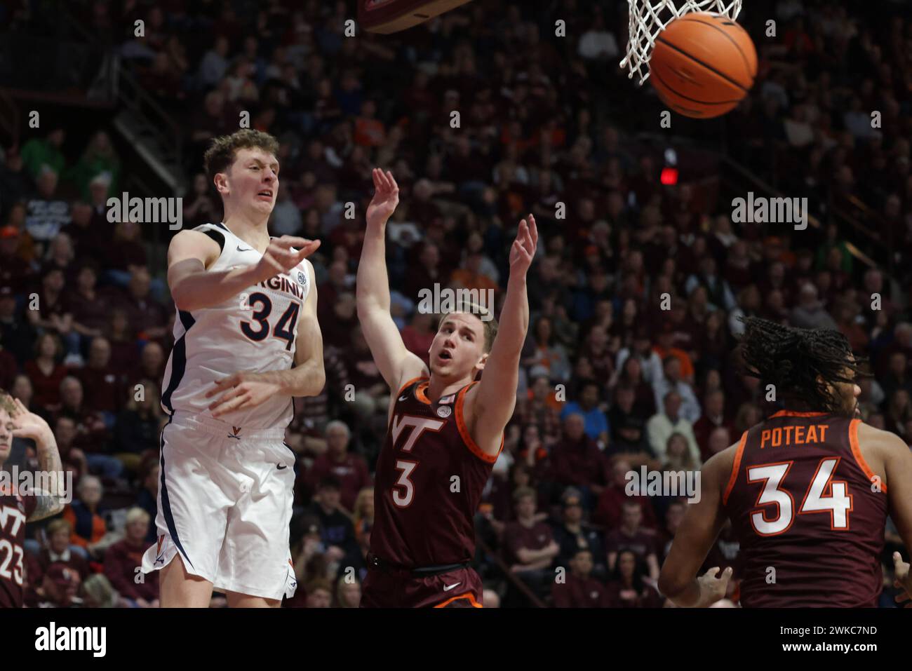 Blacksburg, Virginia, USA. 19th Feb, 2024. Virginia Cavaliers forward ...
