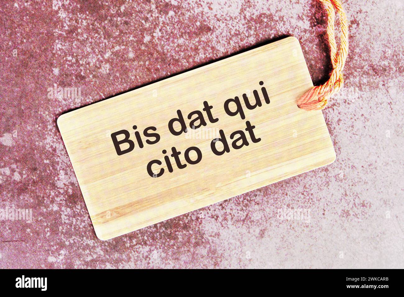 Qui symbol hi-res stock photography and images - Alamy