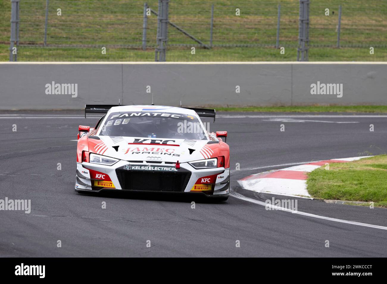 BATHURST, AUSTRALIA - FEBRUARY 17: Car 02 KFC/Jamec Racing Team MPC ...