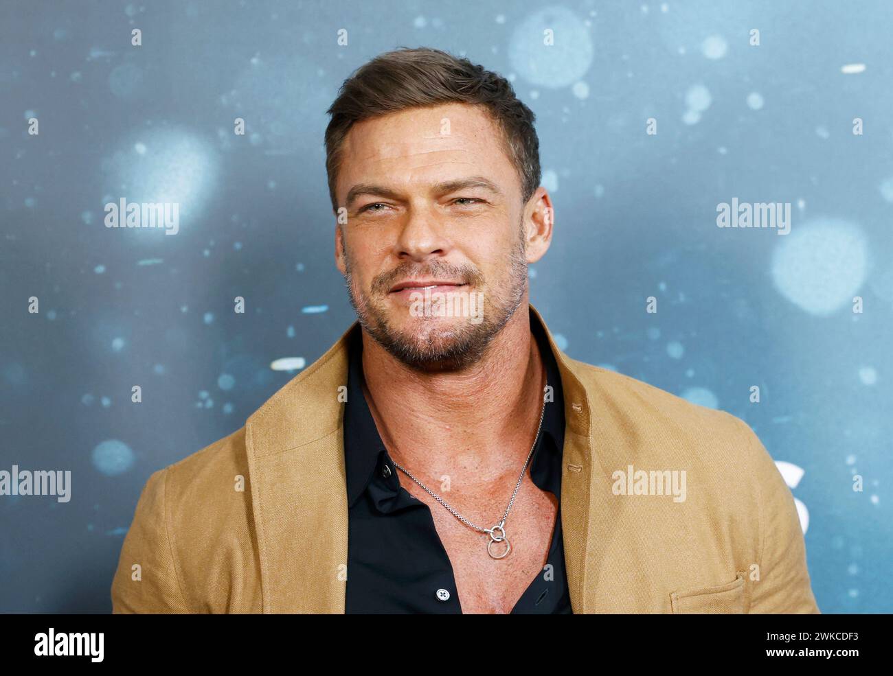 Alan ritchson hi-res stock photography and images - Alamy