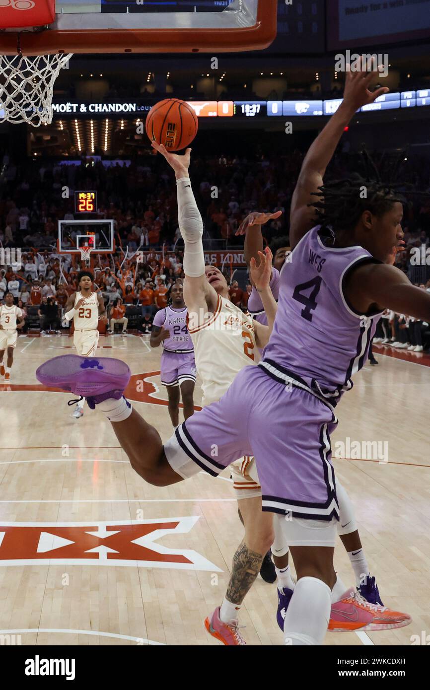 AUSTIN, TX - FEBRUARY 19: Texas Longhorns guard Chendall Weaver (2 ...