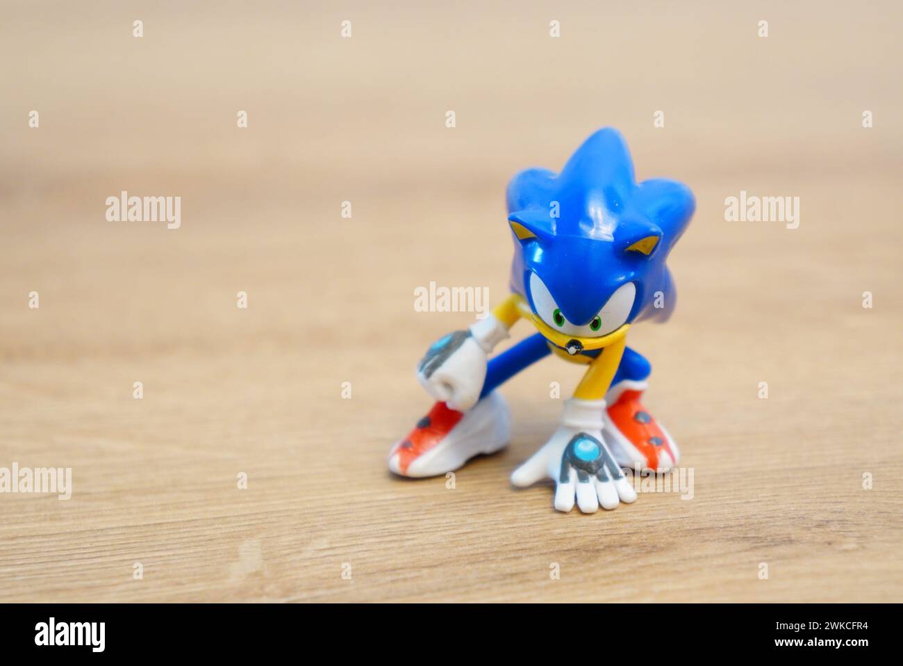 Sonic the hedgehog toy hi-res stock photography and images - Alamy