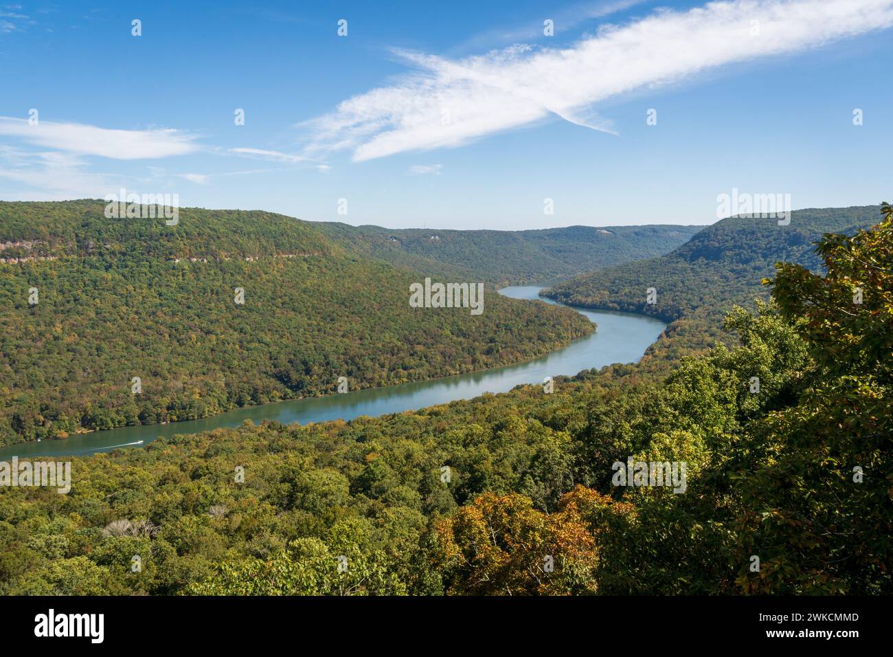 An Overlook and View of the Tennessee River Gorge Stock Photo - Alamy