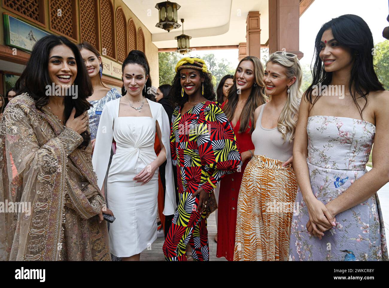Miss World Contestants in New Delhi The 71st Miss World participants ...