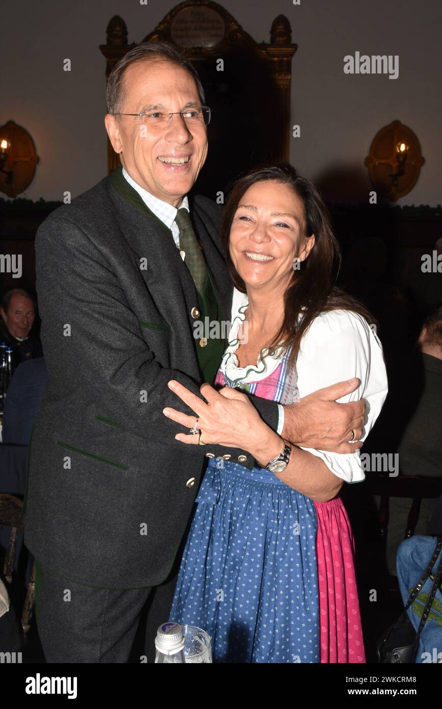 Dr med. Alexander Triebnigg Catherine Demeter-Triebnigg Edith Haberland ...