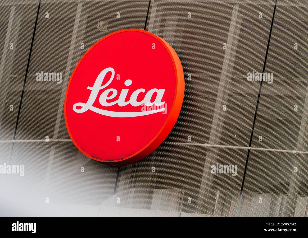 Leica logo hi-res stock photography and images - Alamy