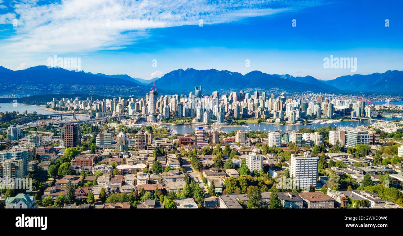 Vancouver city skyline panorama mountains hi-res stock photography and ...