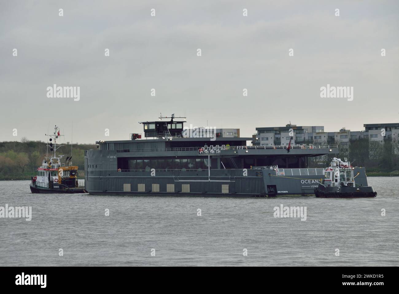 Battery Powered Electric events vessel OCEANDIVA seen leaving London to ...