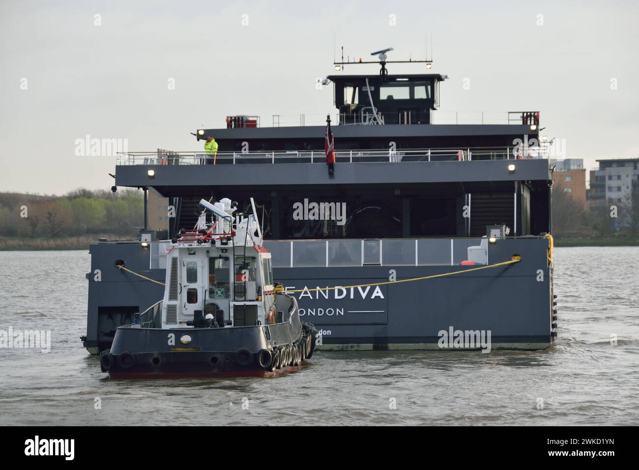 Battery Powered Electric events vessel OCEANDIVA seen leaving London to ...