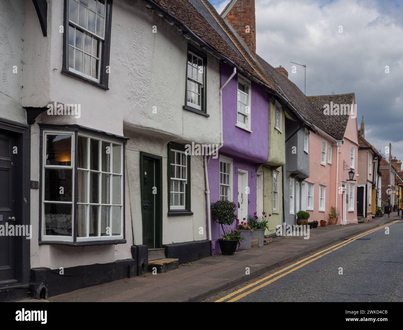 Colourful old cottages, Castle St, Saffron Walden, Essex Stock Photo ...