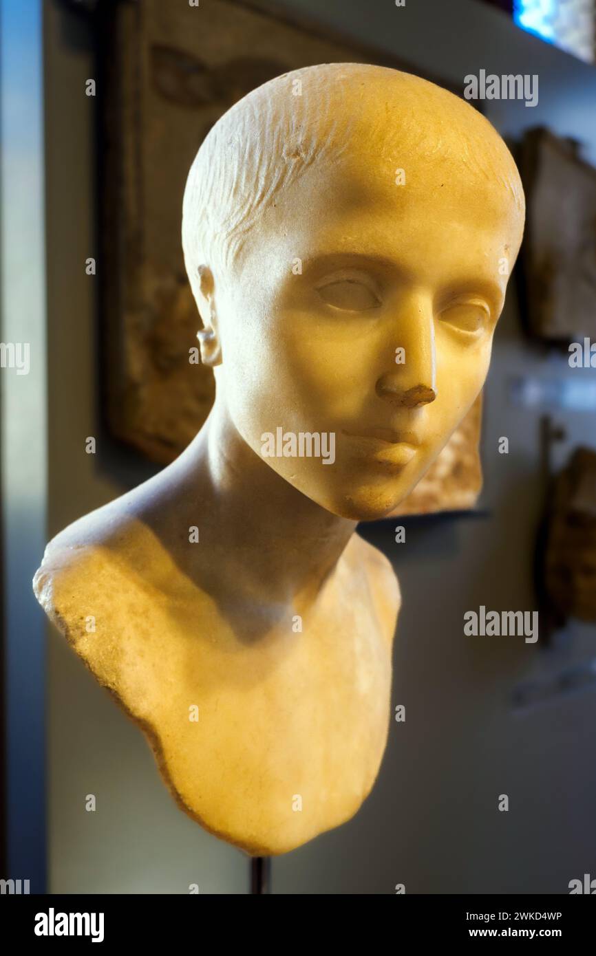 Bust of a youth - 1st century AD, luni marble from Pozzuoli - Museo di ...