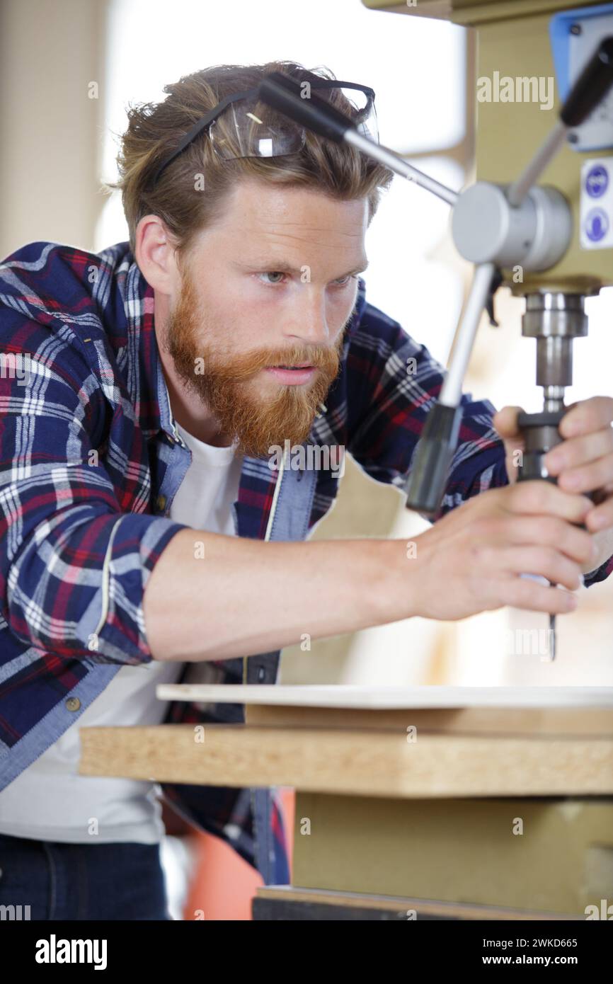 Close up hands milling machine hi-res stock photography and images - Alamy