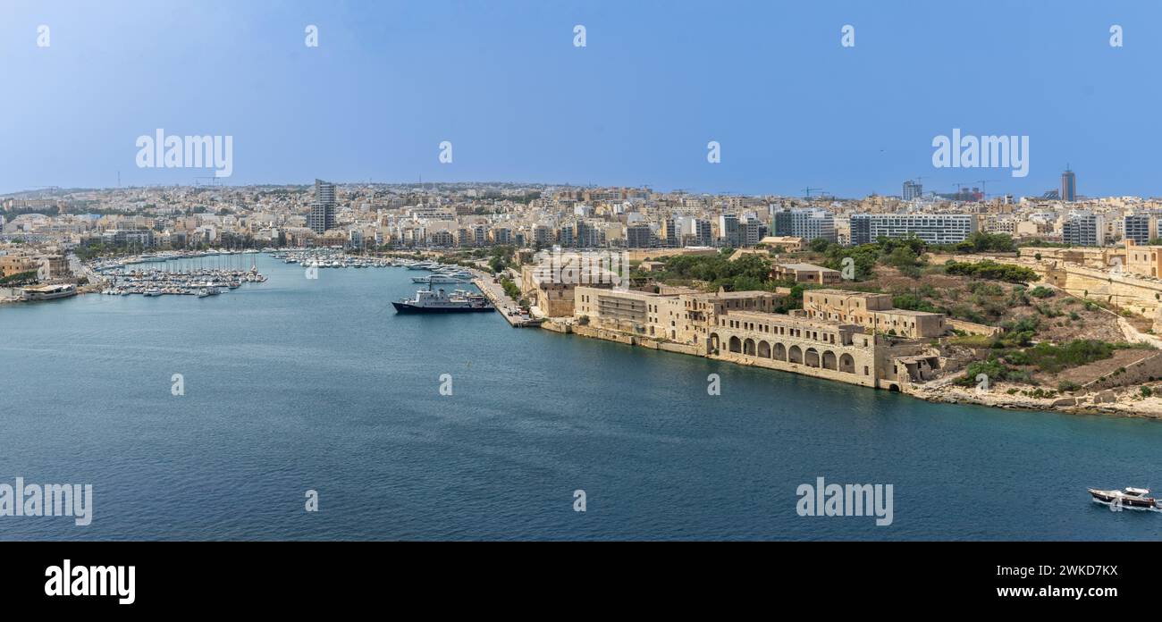 The arches marina malta hi-res stock photography and images - Alamy