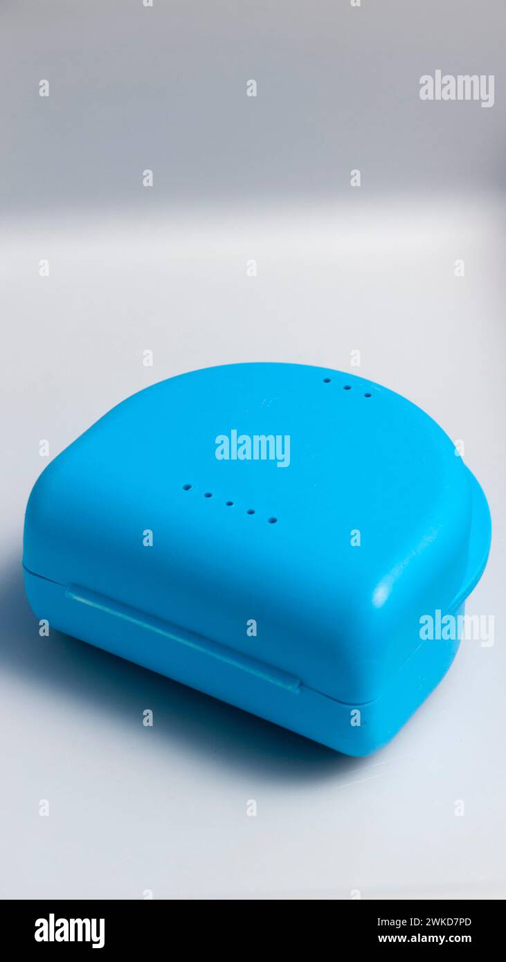 Splint box hi-res stock photography and images - Alamy