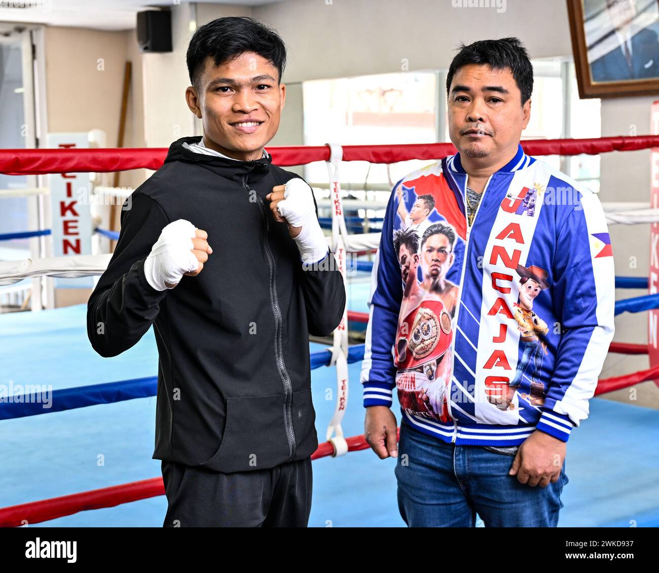Tokyo, Japan. 20 Feb, 2024. Jerwin Ancajas (L) of the Philippines poses foe a photosession ...